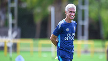 Philippe Coutinho pede para deixar o Vasco e torcida do Grêmio pede ...